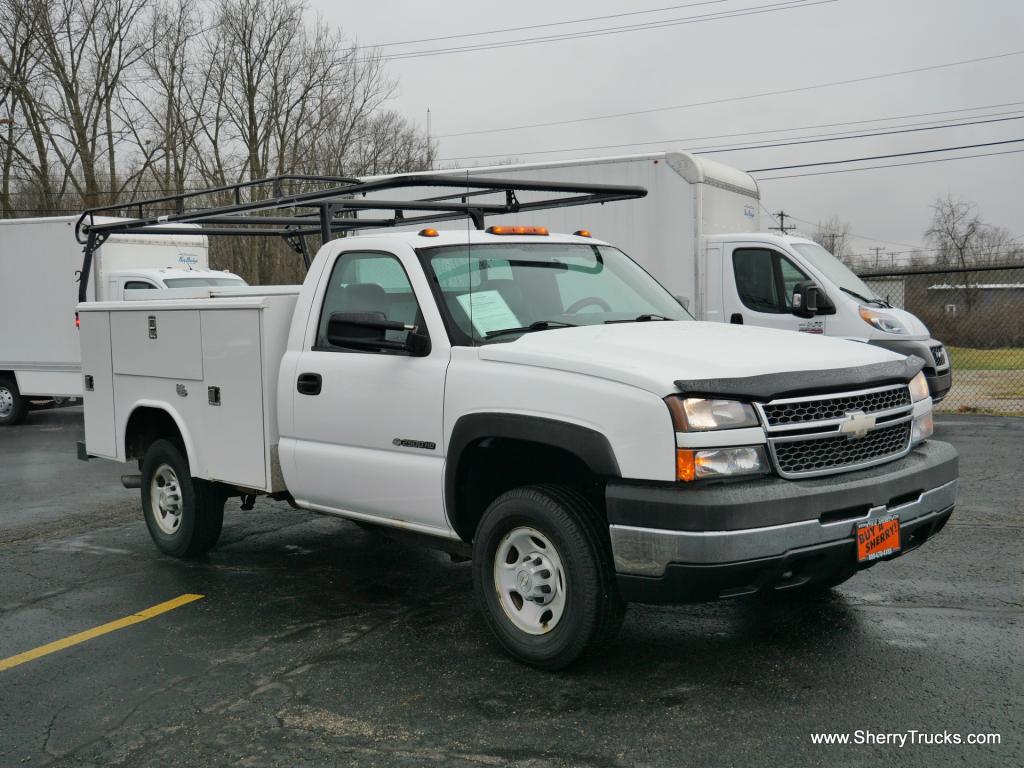 2007 Chevrolet Silverado 2500 - Commercial Reading Service Body ...