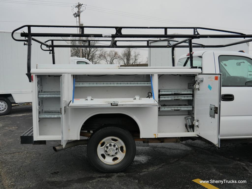 2007 Chevrolet Silverado 2500 - Commercial Reading Service Body ...