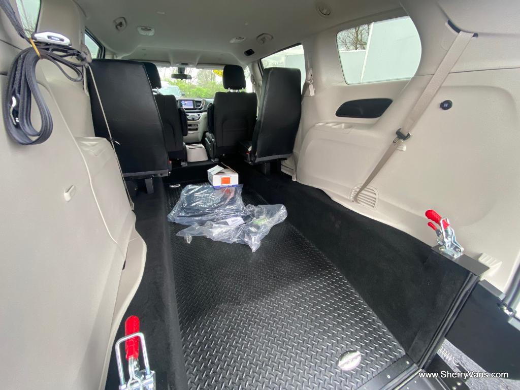 2022 Chrysler Voyager - VMI Mobility | 30563T - Paul Sherry Chrysler ...