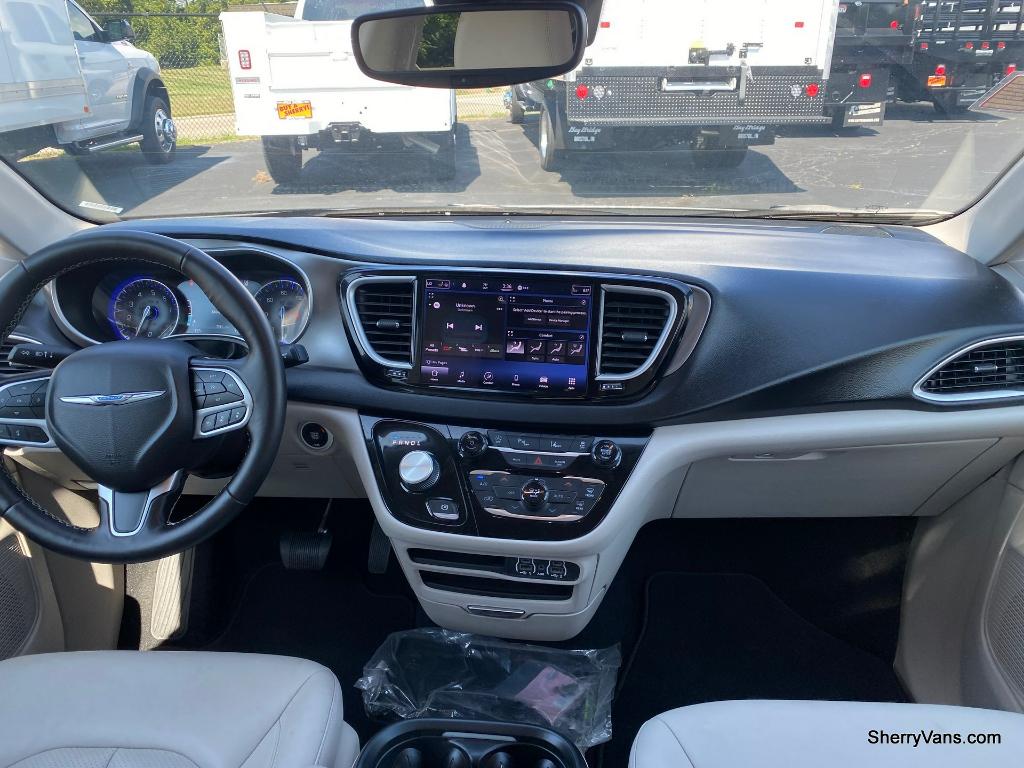 2021 Chrysler Pacifica - ATS Rear-Entry Mobility | CP16824T - Paul ...