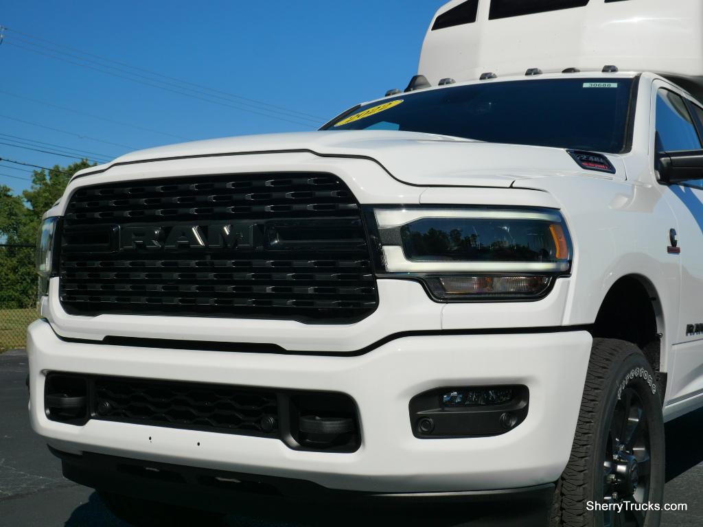 2022 Ram 3500 - Commercial Spacekap Service Body | 30688T - Paul Sherry ...