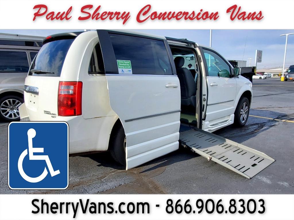 2010 Dodge Grand Caravan - BraunAbility Mobility | CP16883T - Paul ...