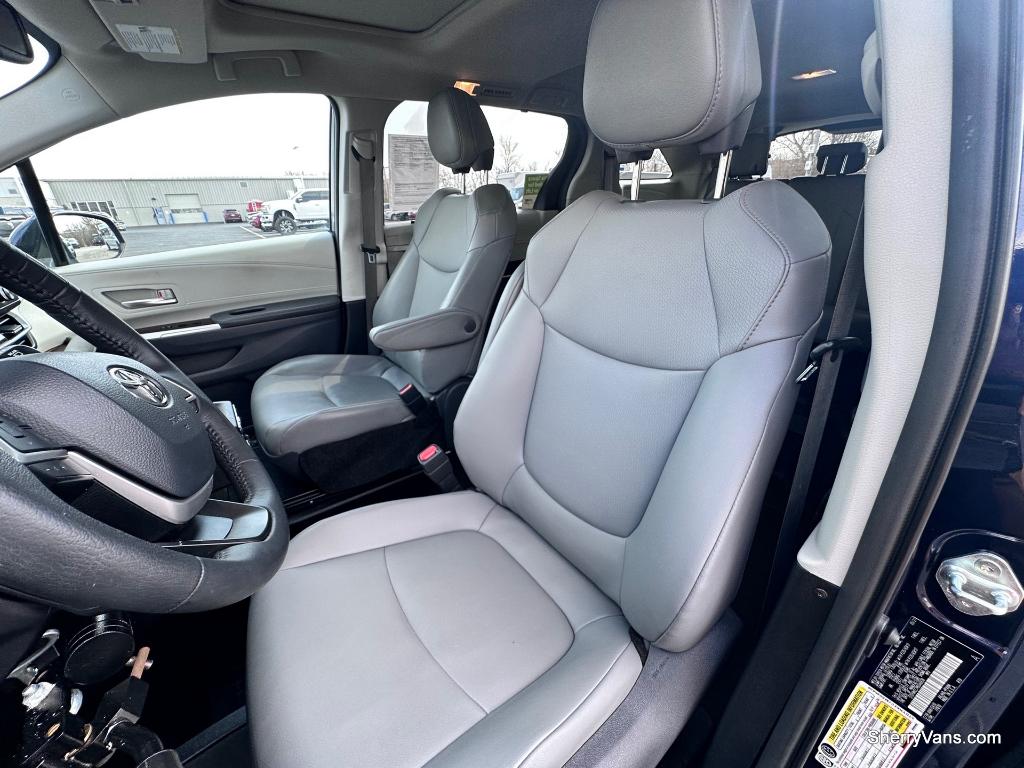2021 Toyota Sienna - BraunAbility Side-Entry Mobility | 30830AT - Paul ...