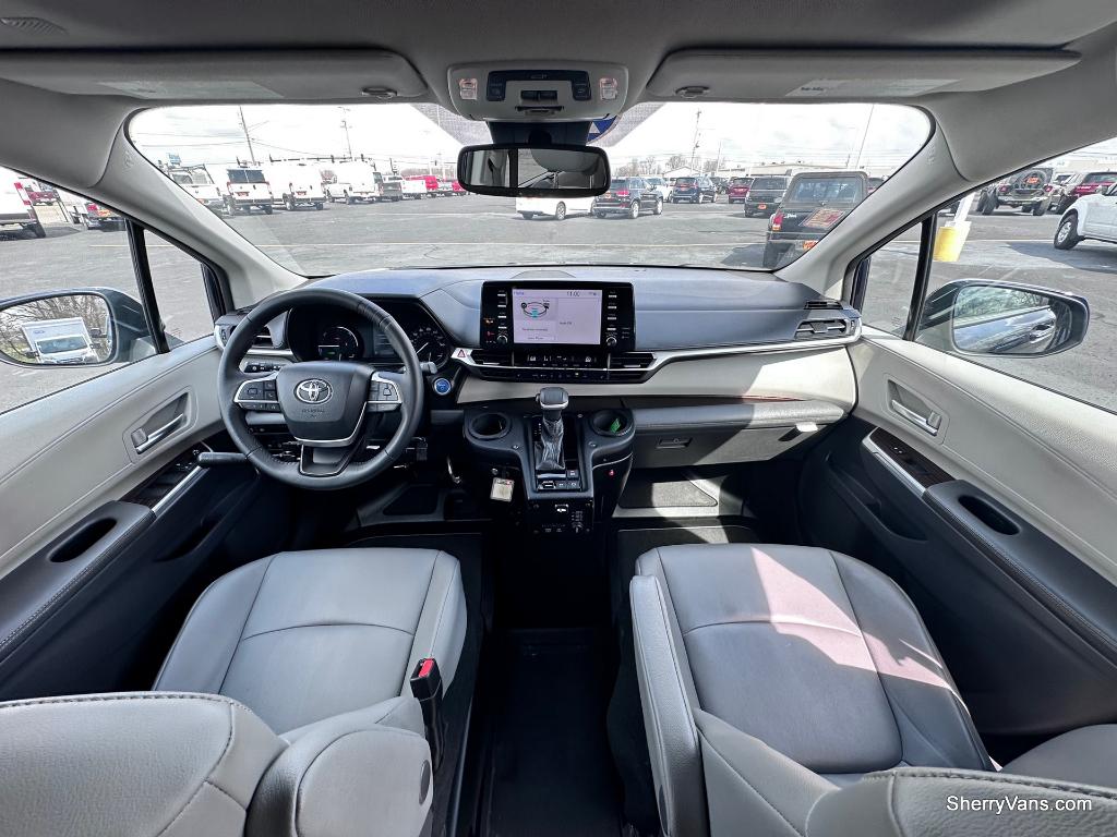 2021 Toyota Sienna - BraunAbility Side-Entry Mobility | 30830AT - Paul ...