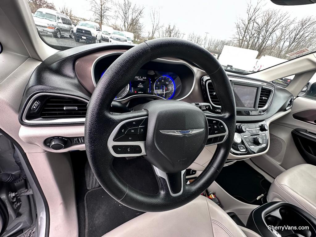 2021 Chrysler Voyager - ATS Rear-Entry Mobility | CP16937T - Paul ...