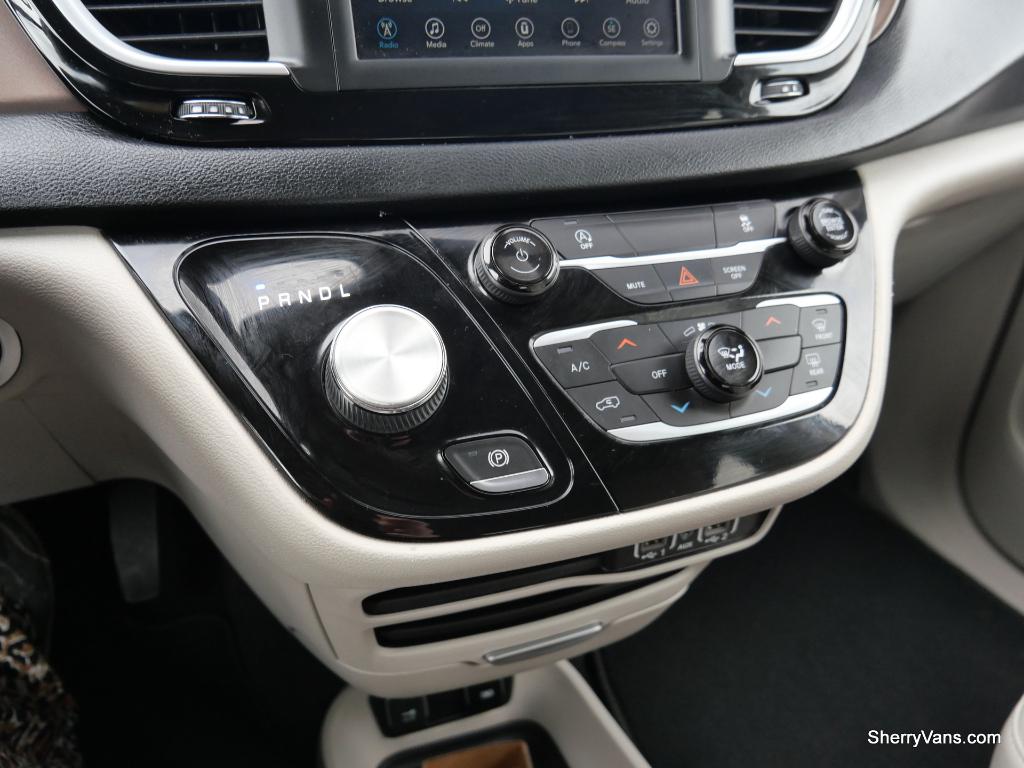 2021 Chrysler Voyager - ATS Rear-Entry Mobility | CP16937T - Paul ...