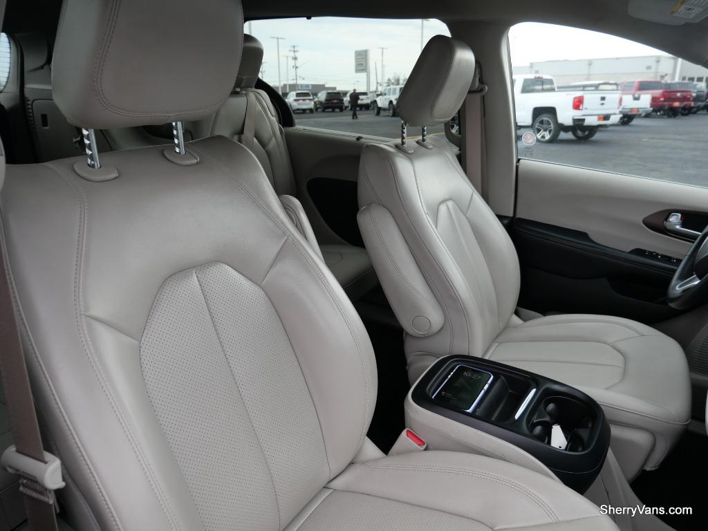 2021 Chrysler Voyager - ATS Rear-Entry Mobility | CP16937T - Paul ...