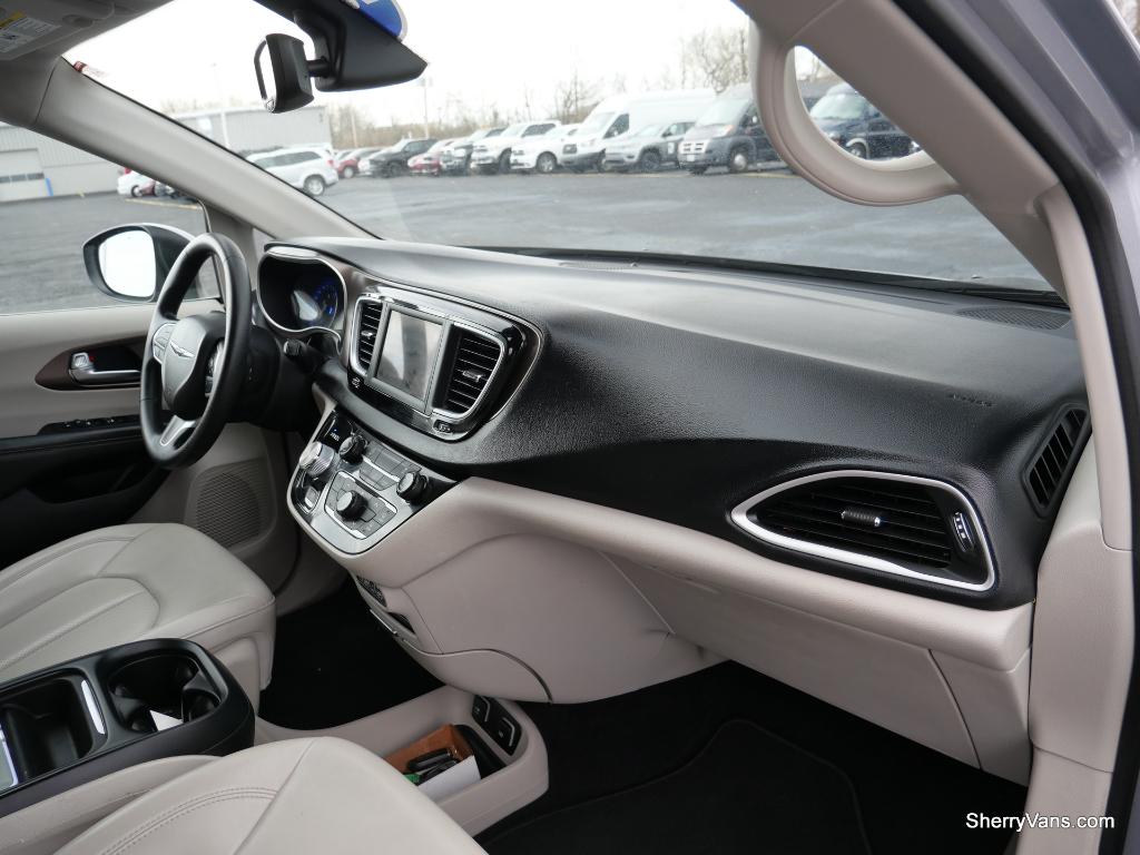 2021 Chrysler Voyager - ATS Rear-Entry Mobility | CP16937T - Paul ...