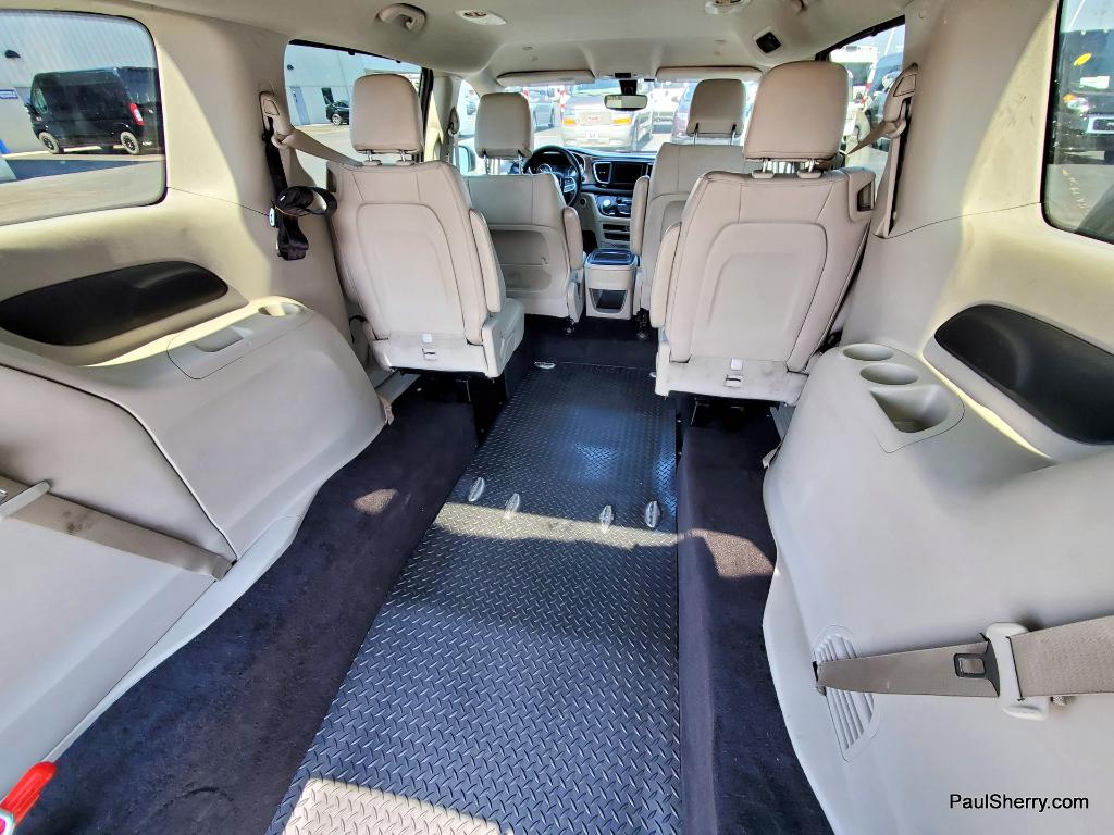2021 Chrysler Voyager - ATS Rear-Entry Mobility | CP16937T - Paul ...