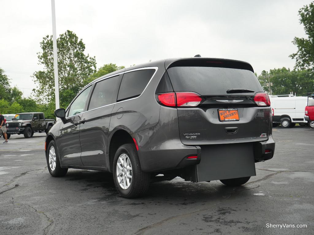2022 Chrysler Voyager - ATS Rear-Entry Mobility | CP16966T - Paul ...