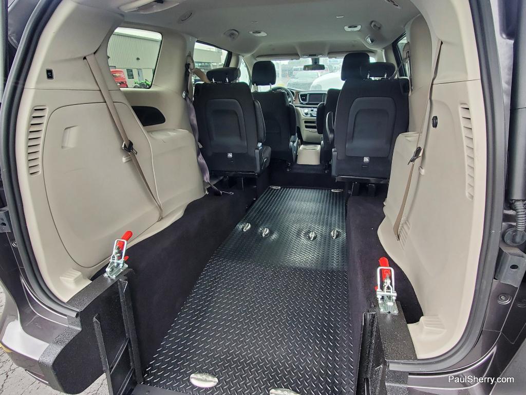 2022 Chrysler Voyager - ATS Rear-Entry Mobility | CP16966T - Paul ...